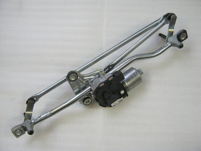 31333456 Эл.двигатель очистит. лобового стекла VOLVO купить в Москве ...